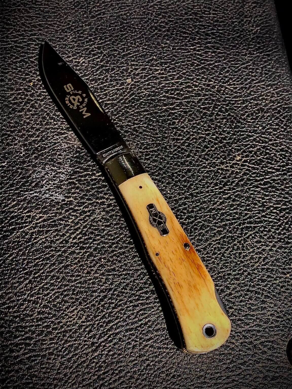 Queen Cutlery Mountain Man Lockback knives (#3L) - Queen Cutlery Guide
